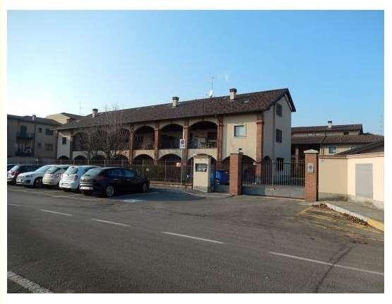 Appartamento in vendita a Marcallo Con Casone