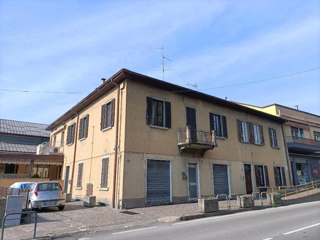 Negozio in vendita a Calolziocorte