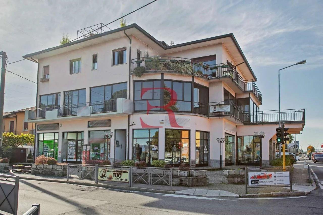 Ufficio in vendita a Albano Sant'Alessandro