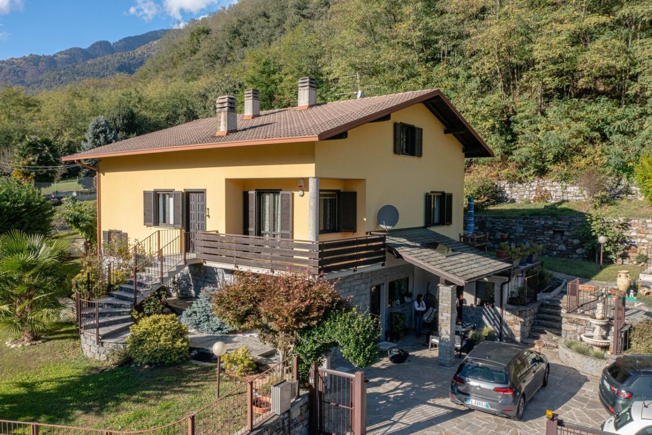 Villa in vendita a Berbenno Di Valtellina