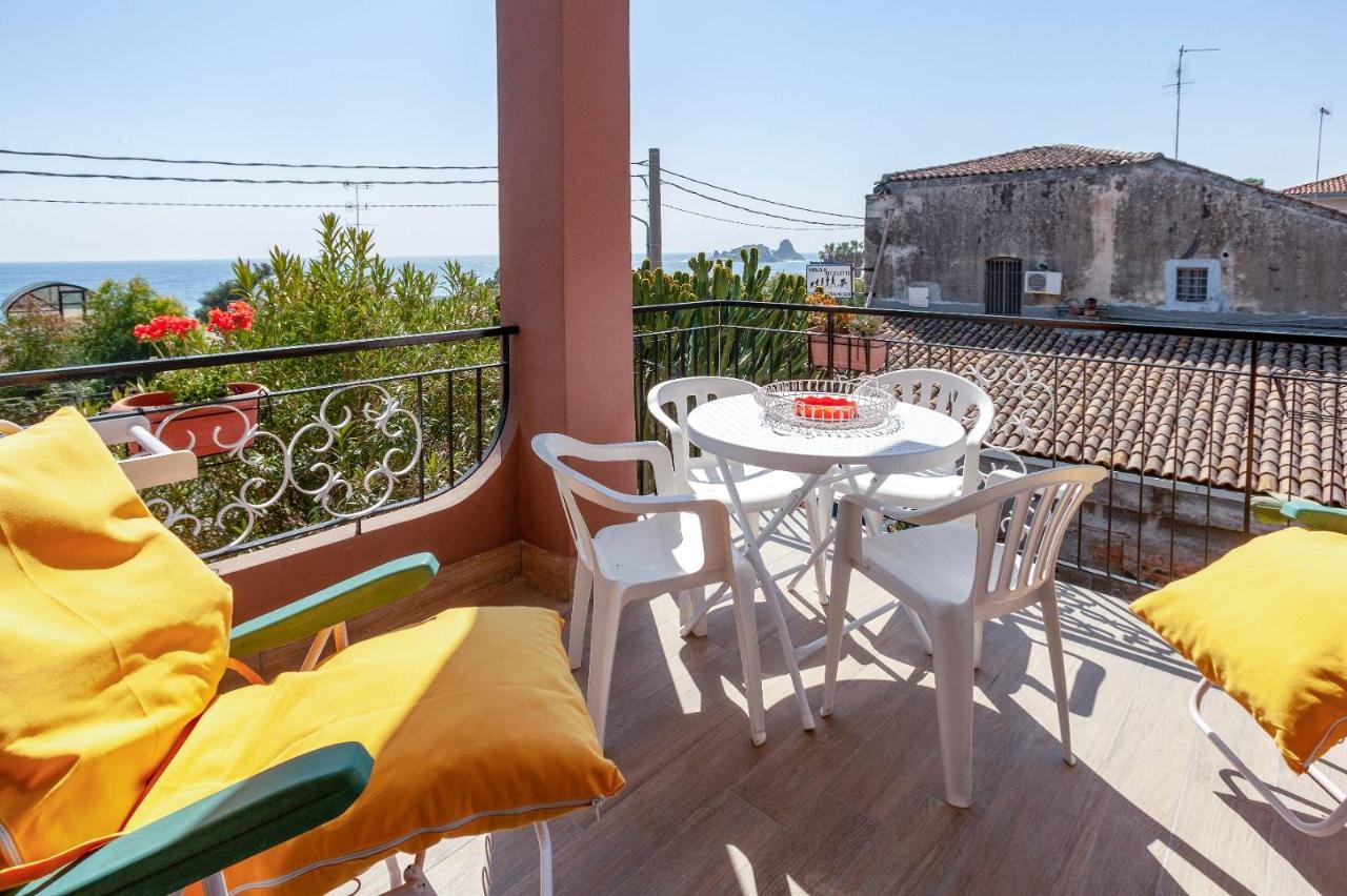 Appartamento in vendita a Aci Castello