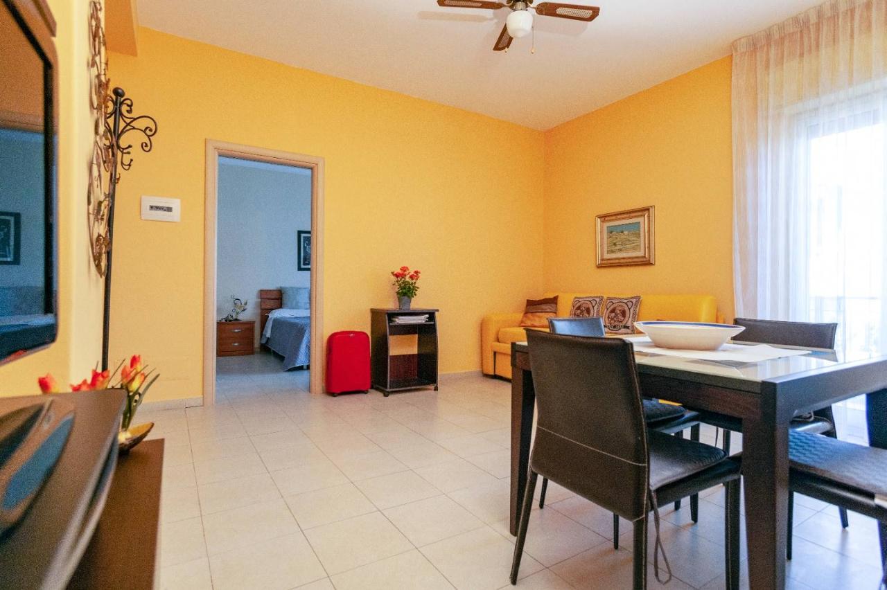 Appartamento in vendita a Aci Castello