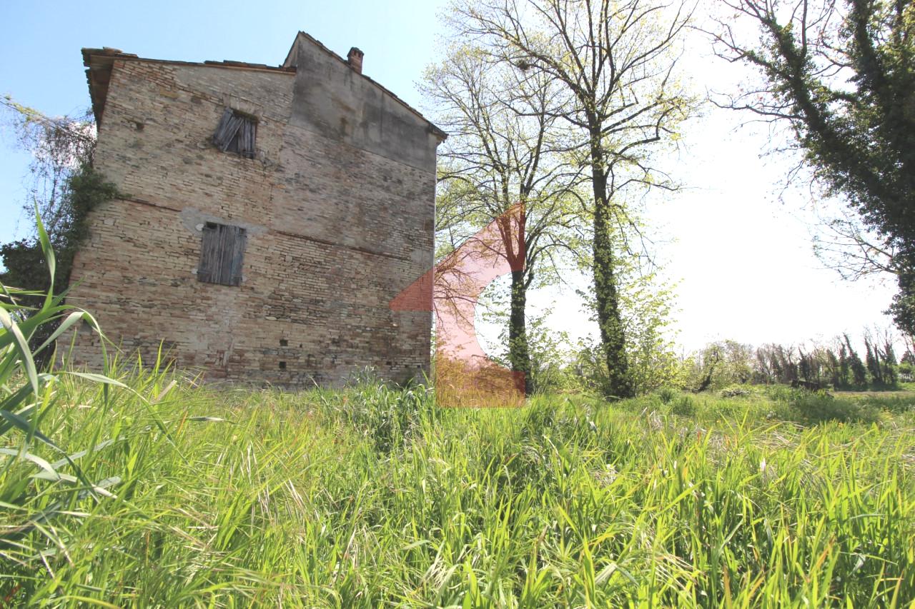 Rustico in vendita a Fontevivo