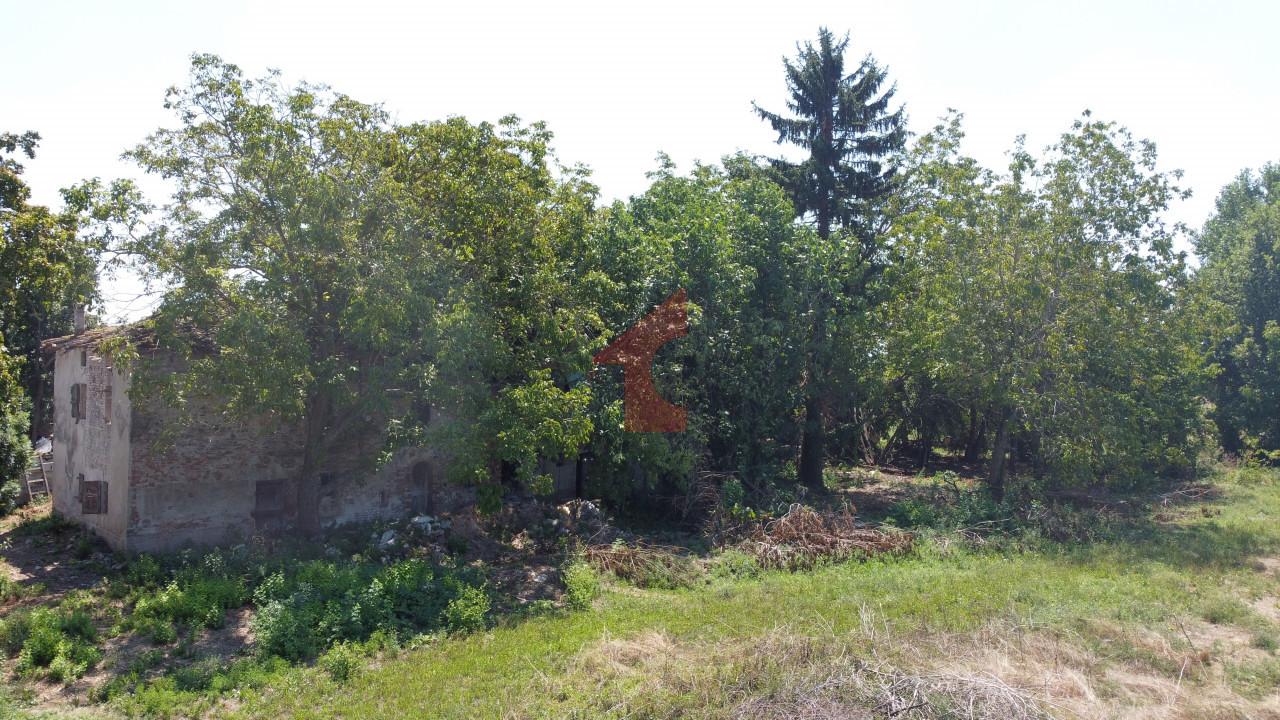 Rustico in vendita a Fontevivo