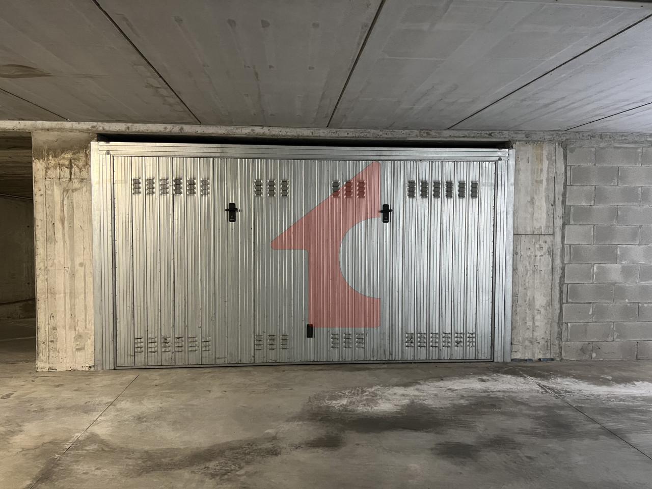 Garage in vendita a Parma