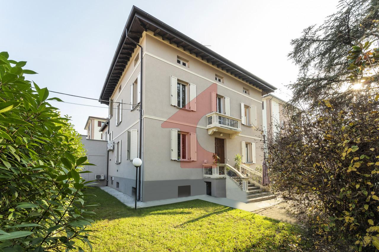 Villa in vendita a Parma