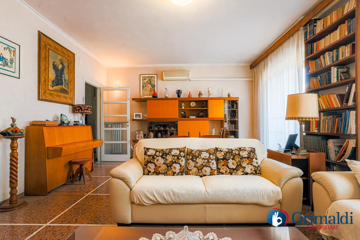 Quadrilocale in Viale Eritrea 85, Roma