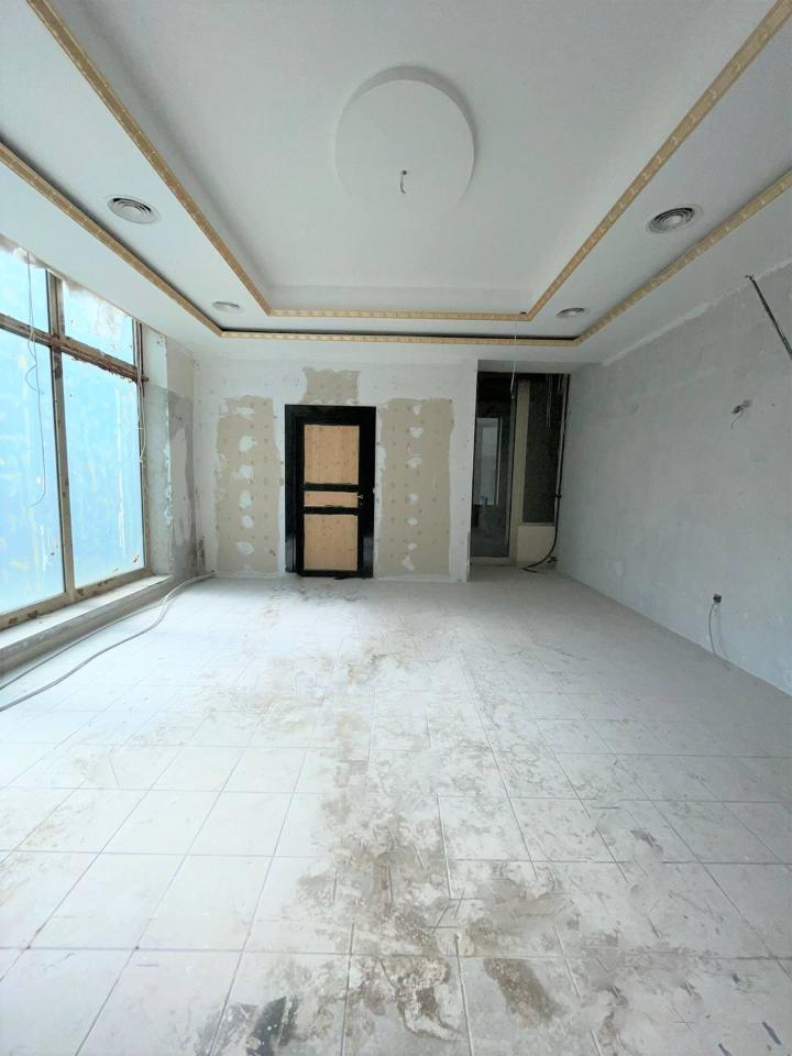 Negozio in vendita a Prato