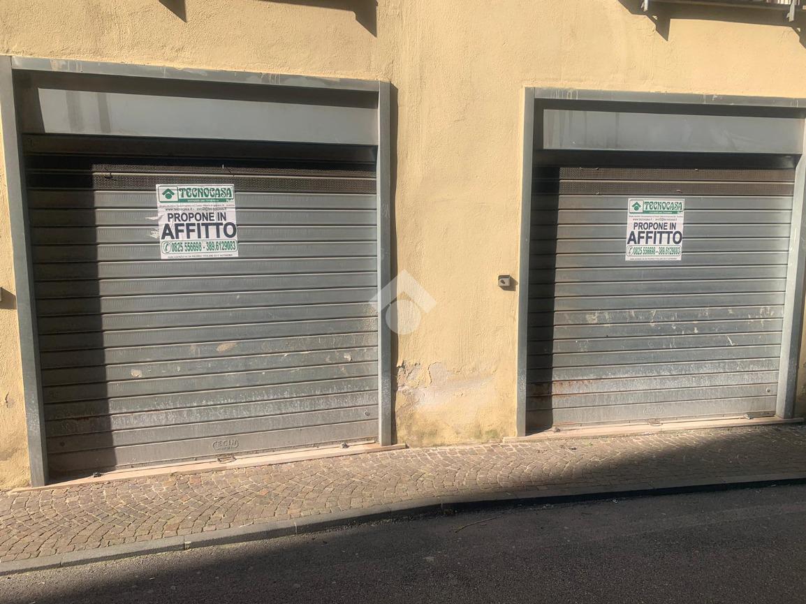 Negozio in affitto a Avellino