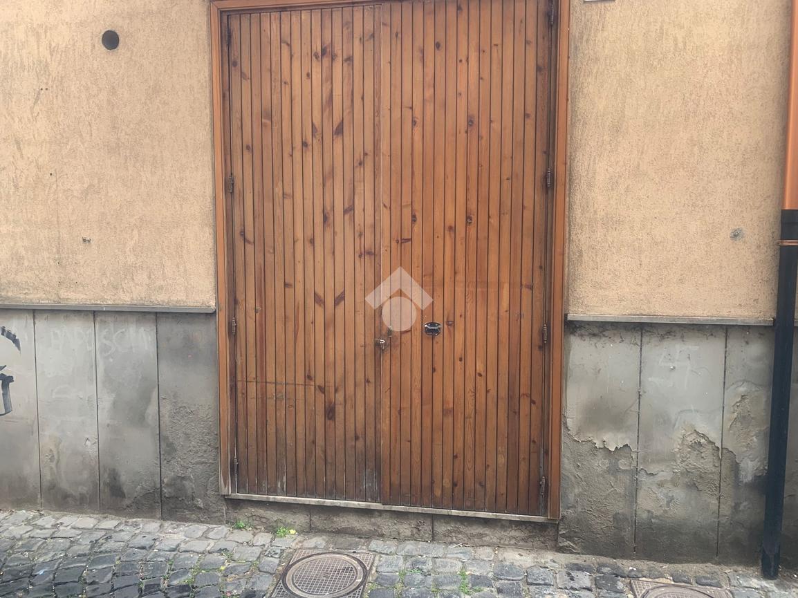 Negozio in affitto a Atripalda