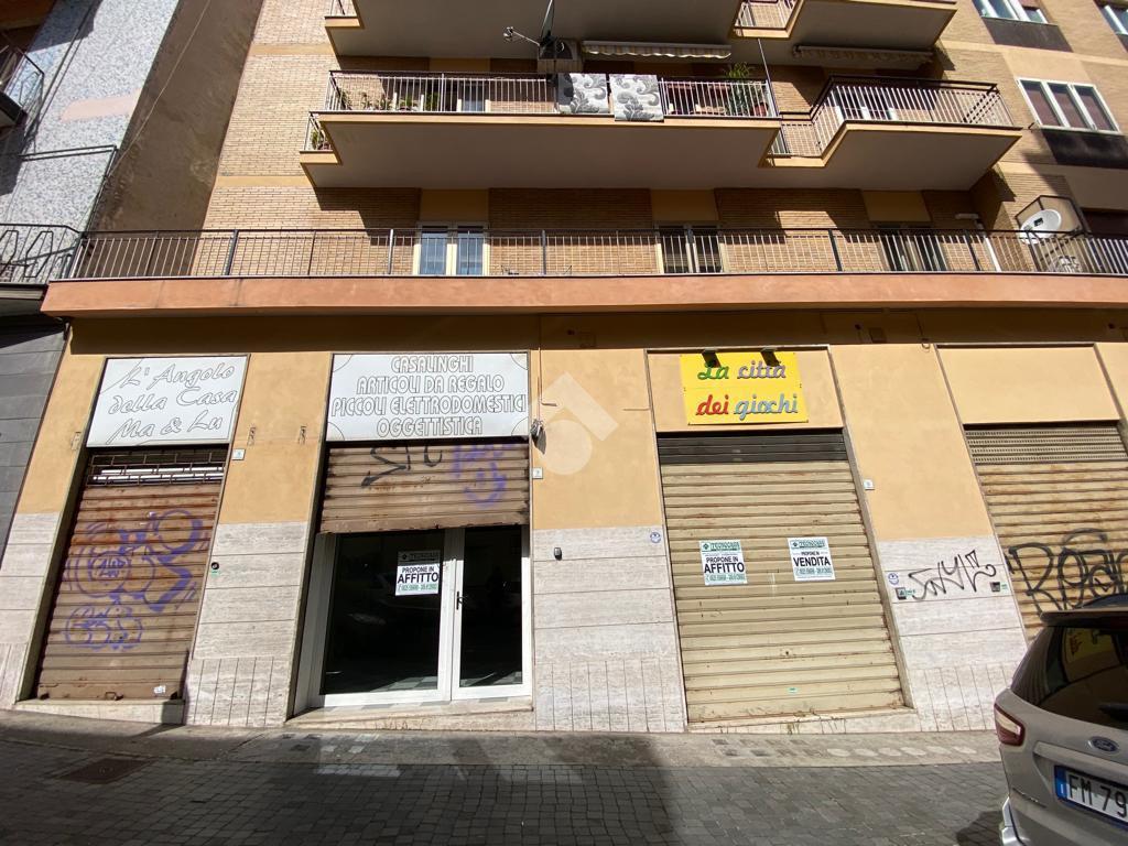 Negozio in affitto a Avellino