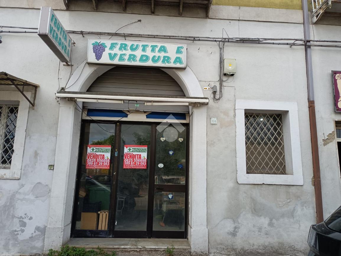 Negozio in vendita a Avellino