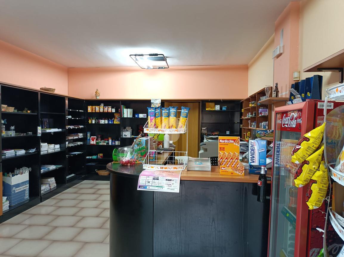 Negozio in affitto a Montefredane