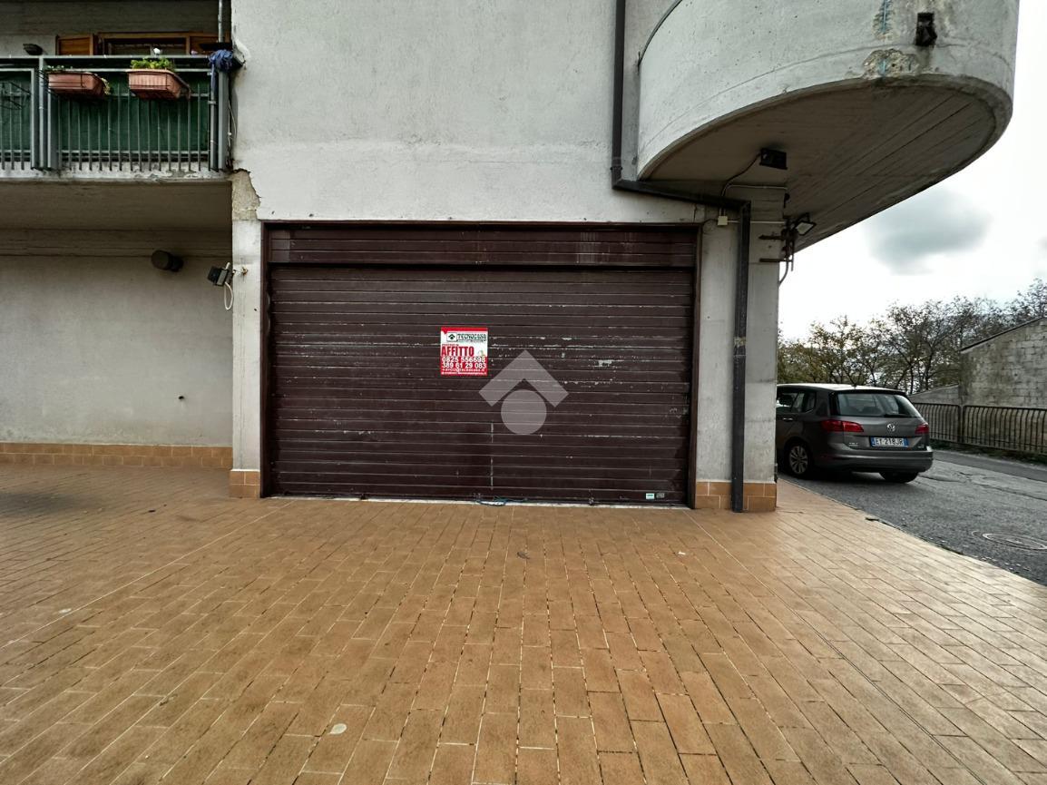 Negozio in affitto a Mercogliano