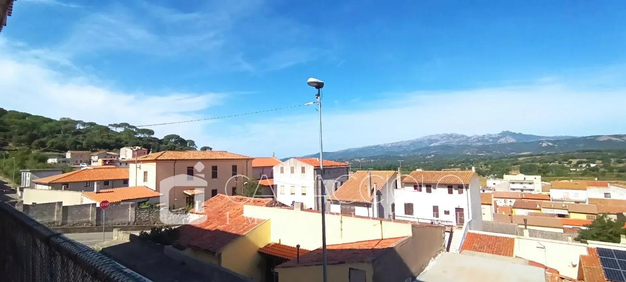 Appartamento in vendita a Monti