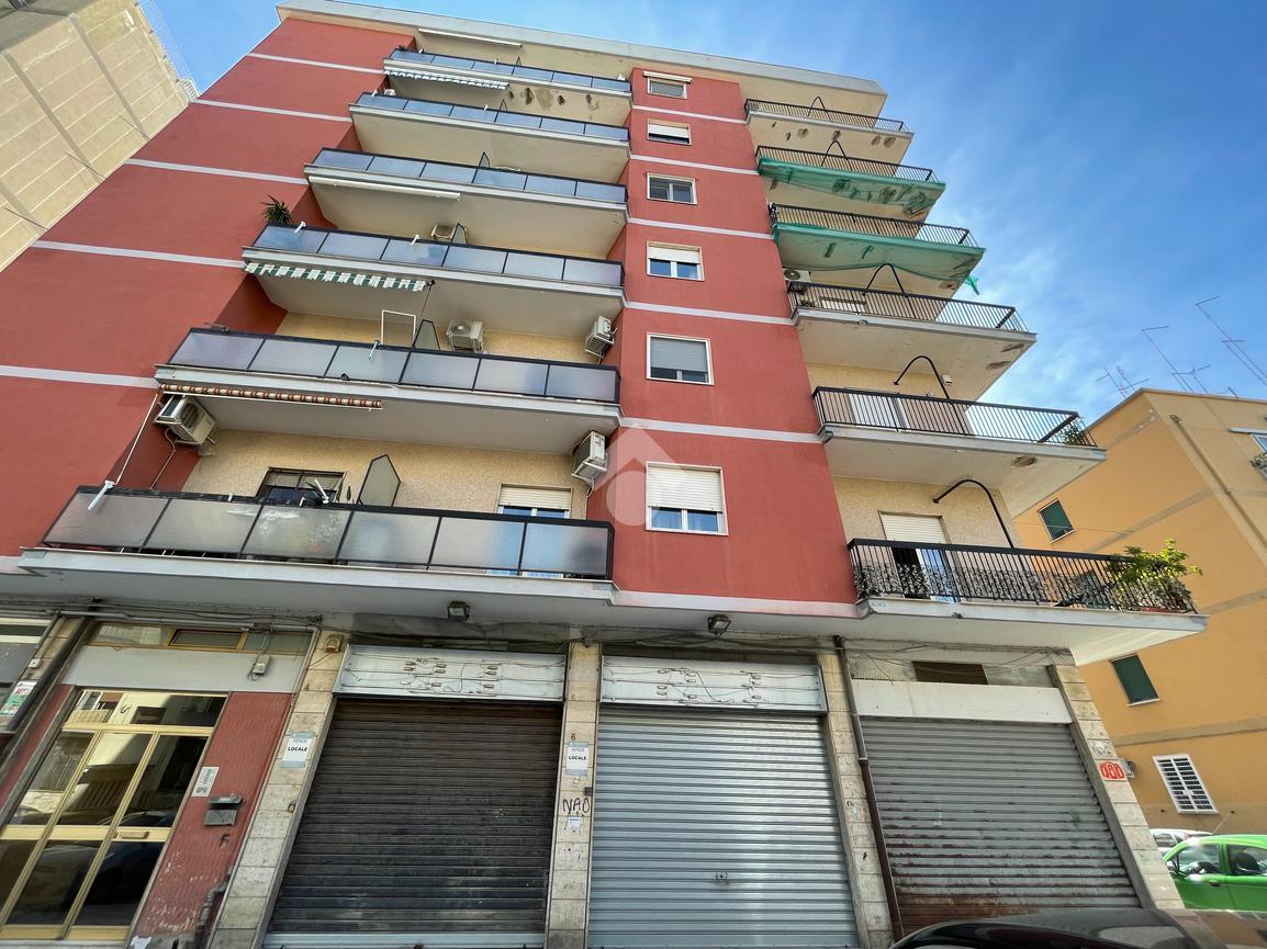 Negozio in vendita a Bari