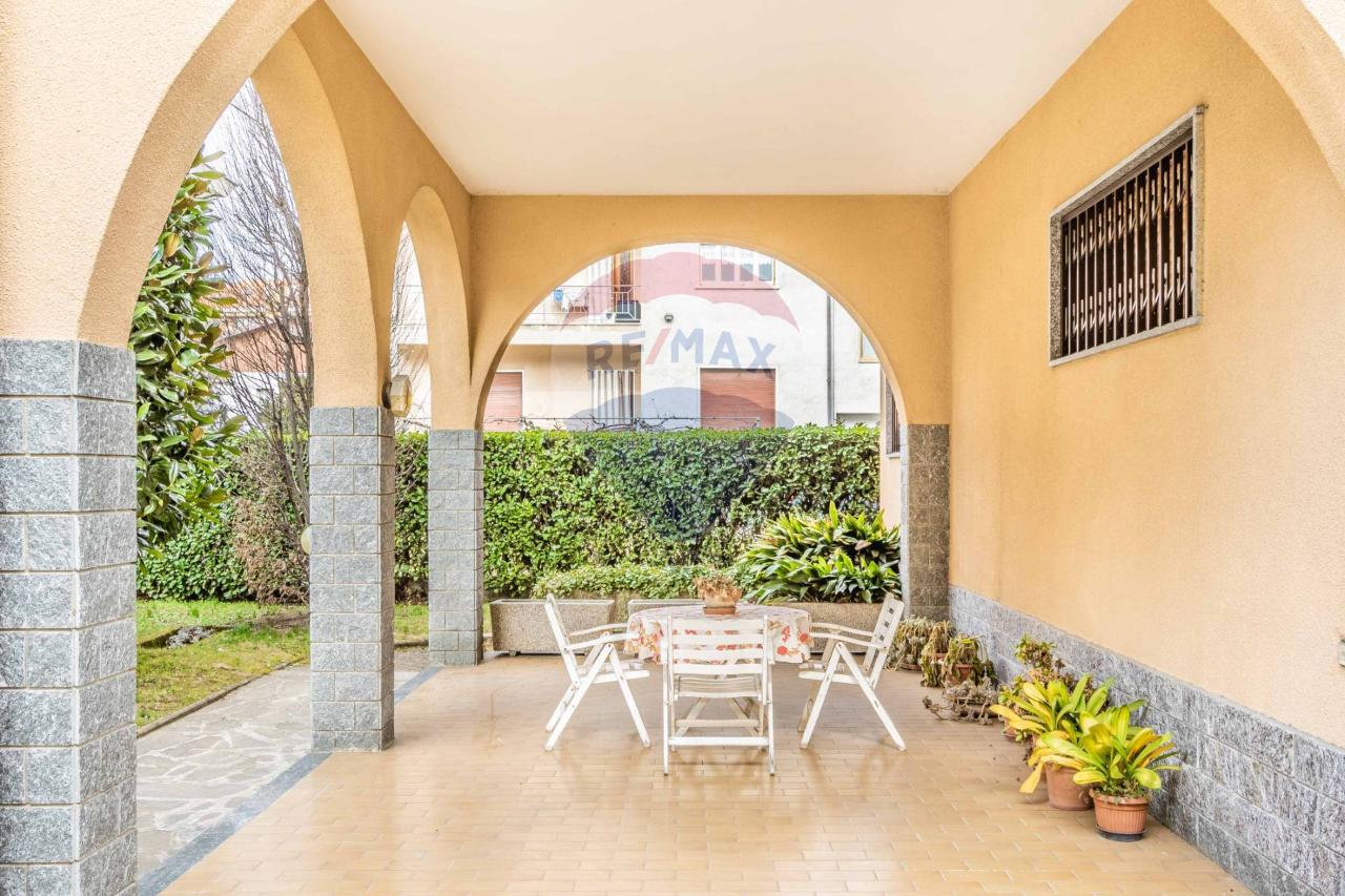 Villa in vendita a Busto Arsizio