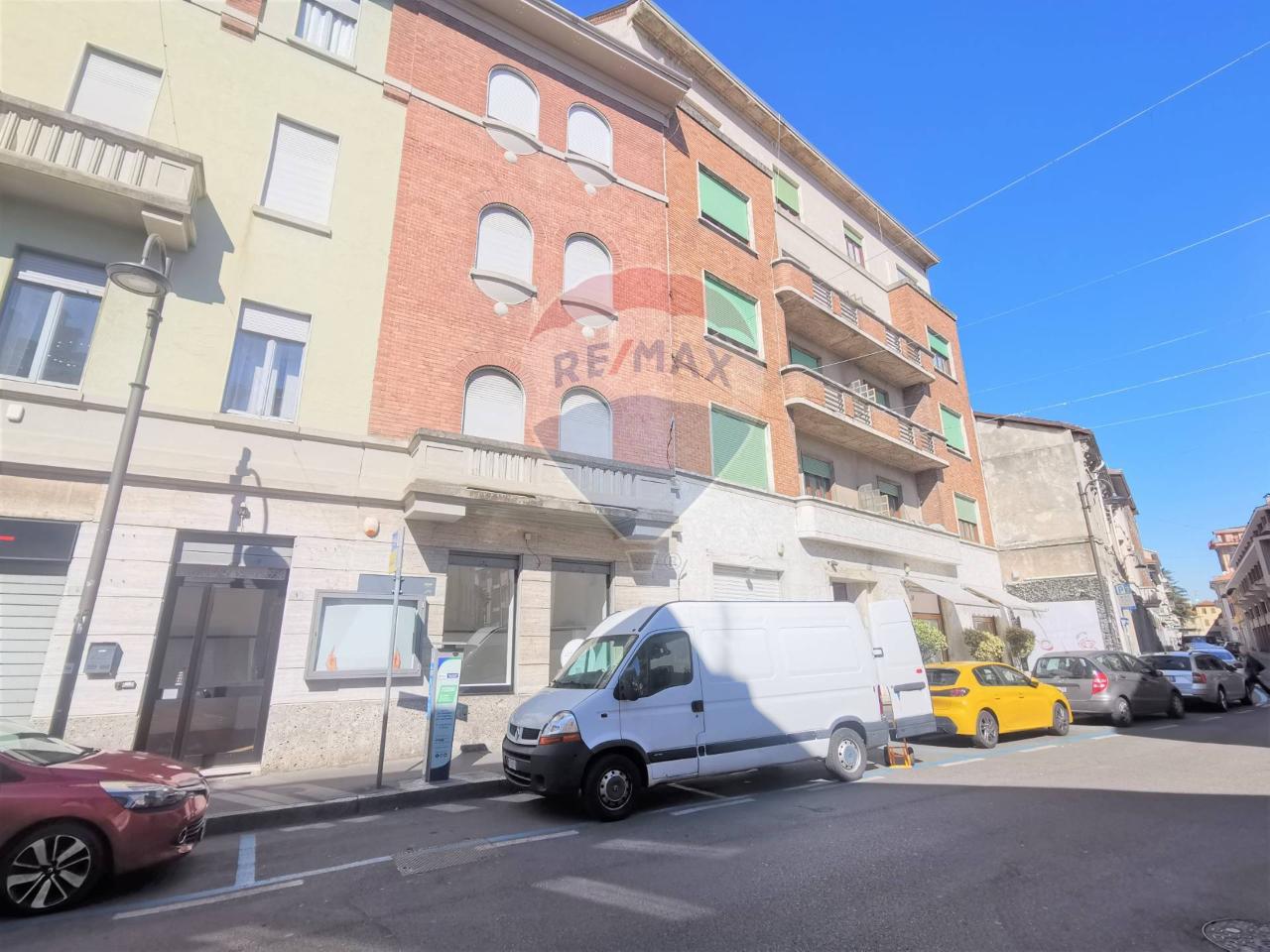 Negozio in affitto a Busto Arsizio