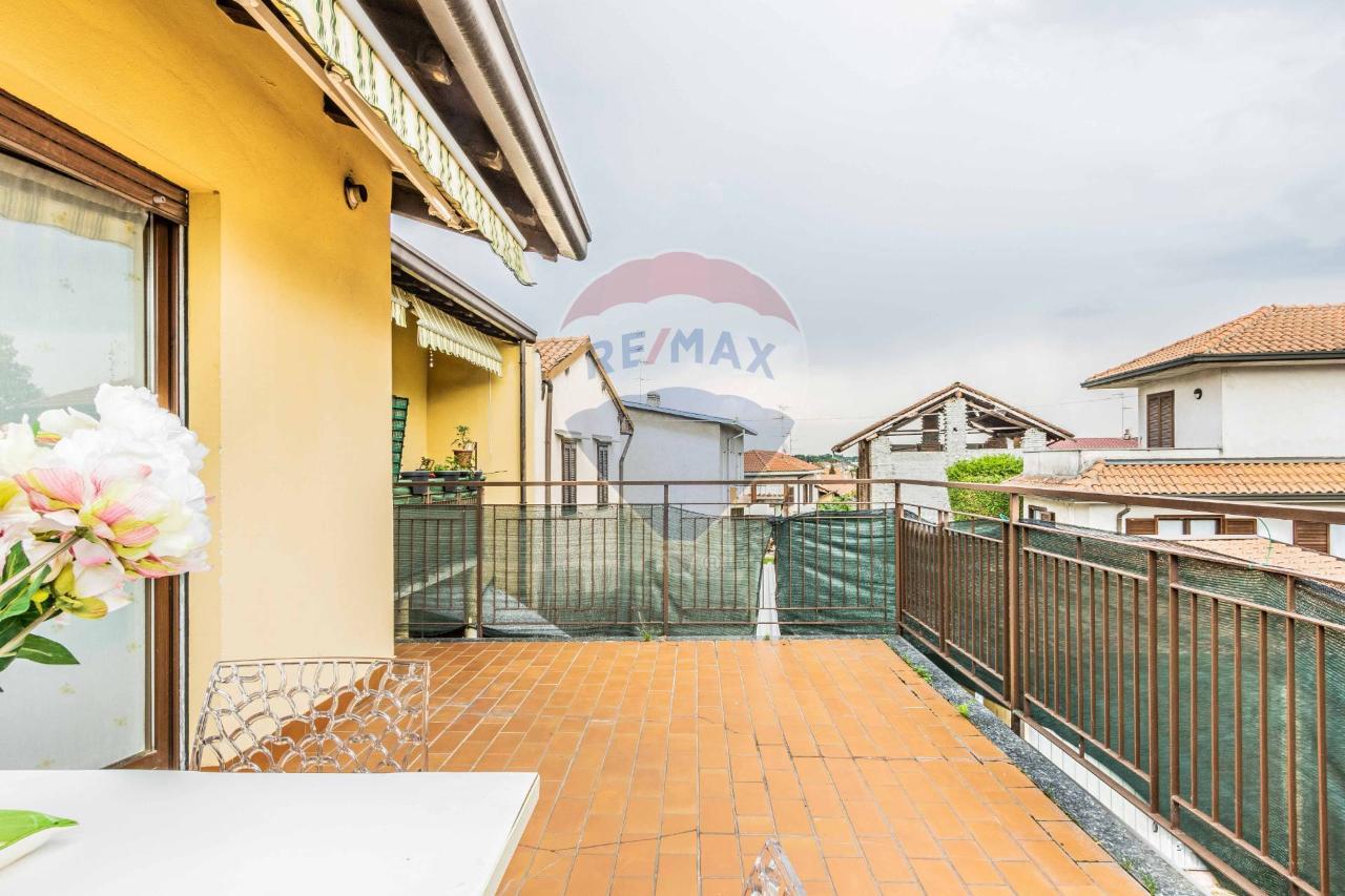 Appartamento in vendita a Cardano Al Campo