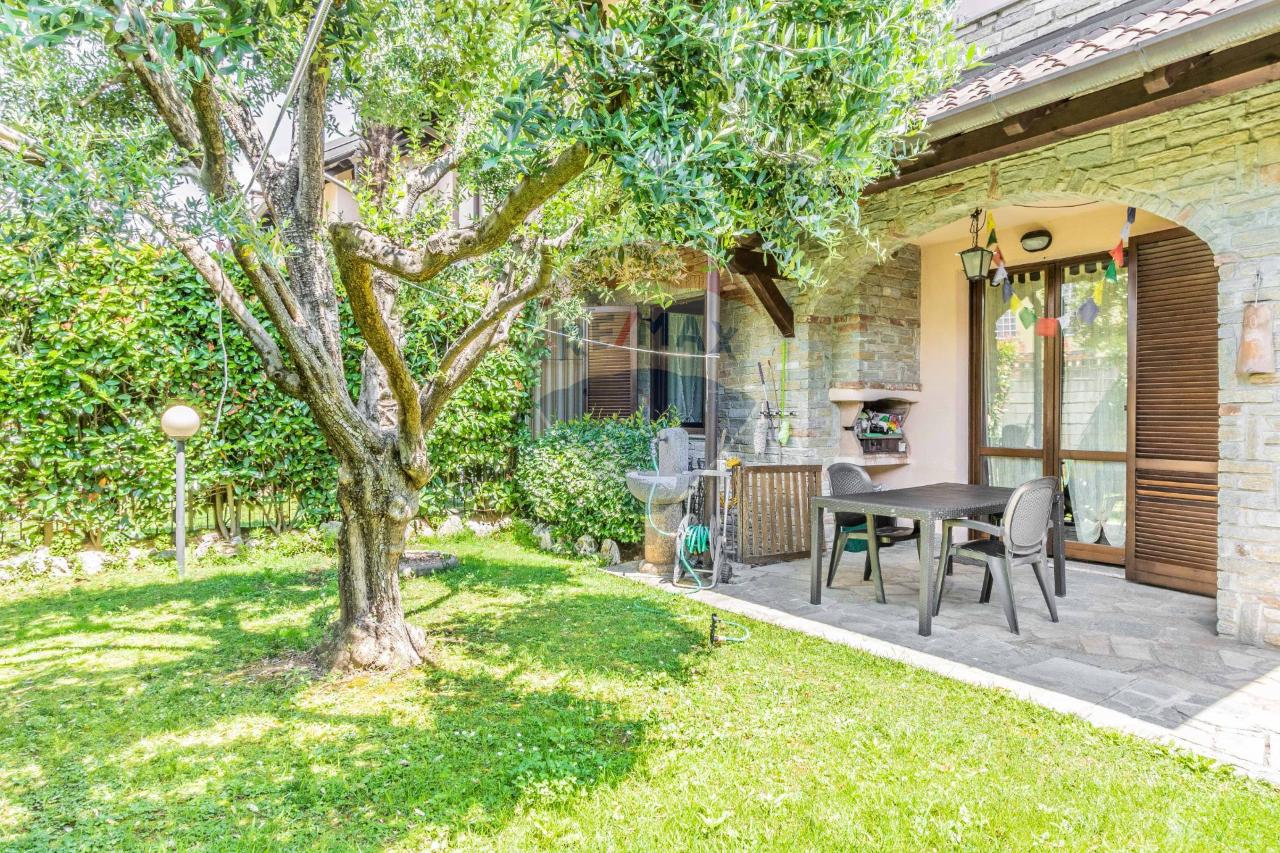 Villa in vendita a Busto Arsizio