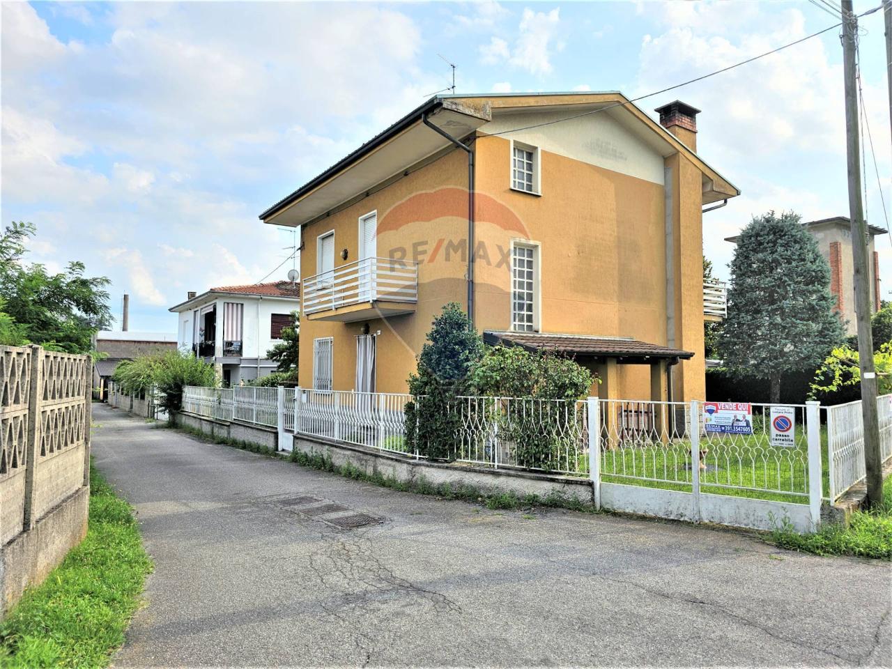 Casa indipendente in vendita a Castano Primo