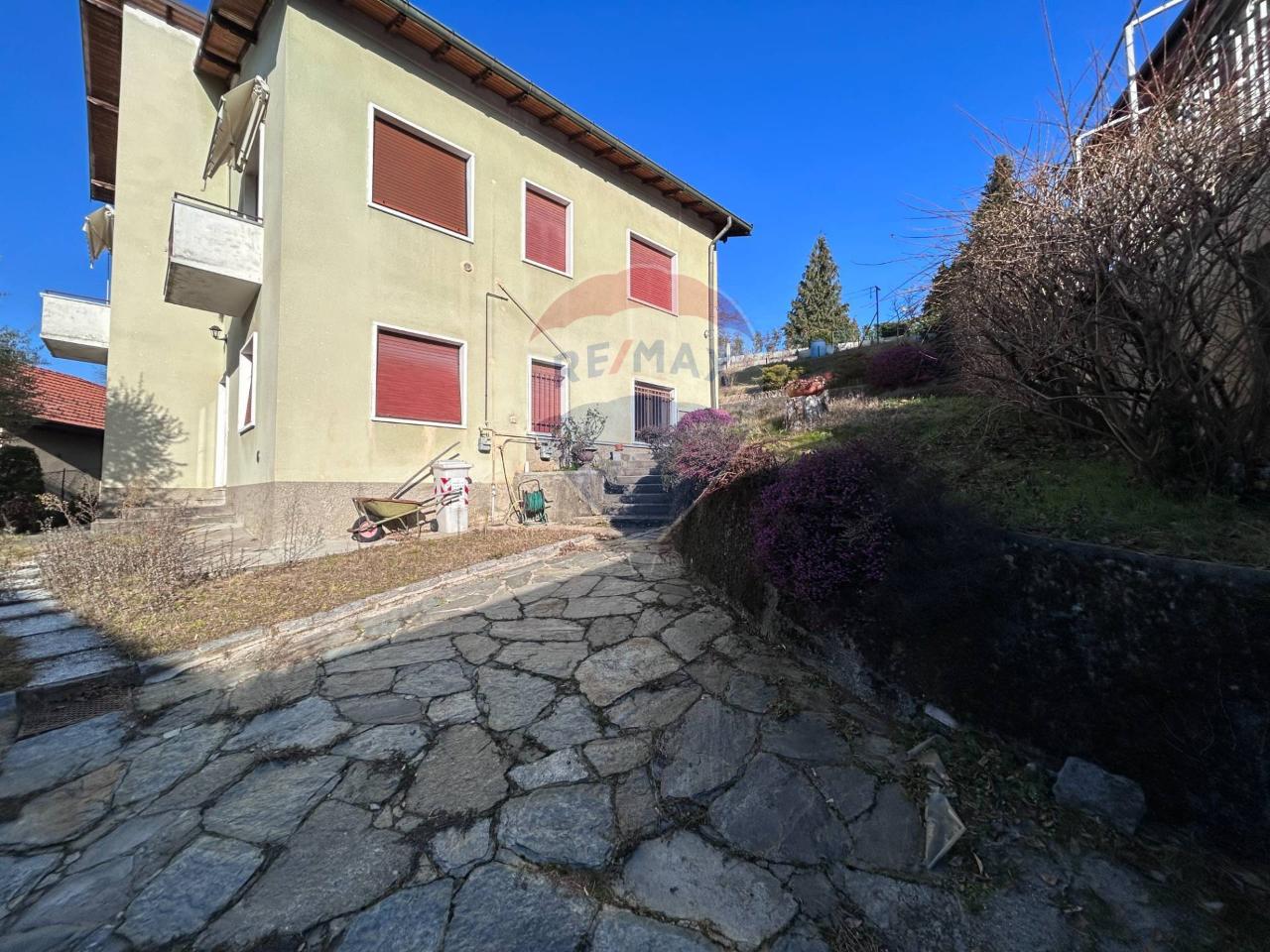 Casa indipendente in vendita a Malnate