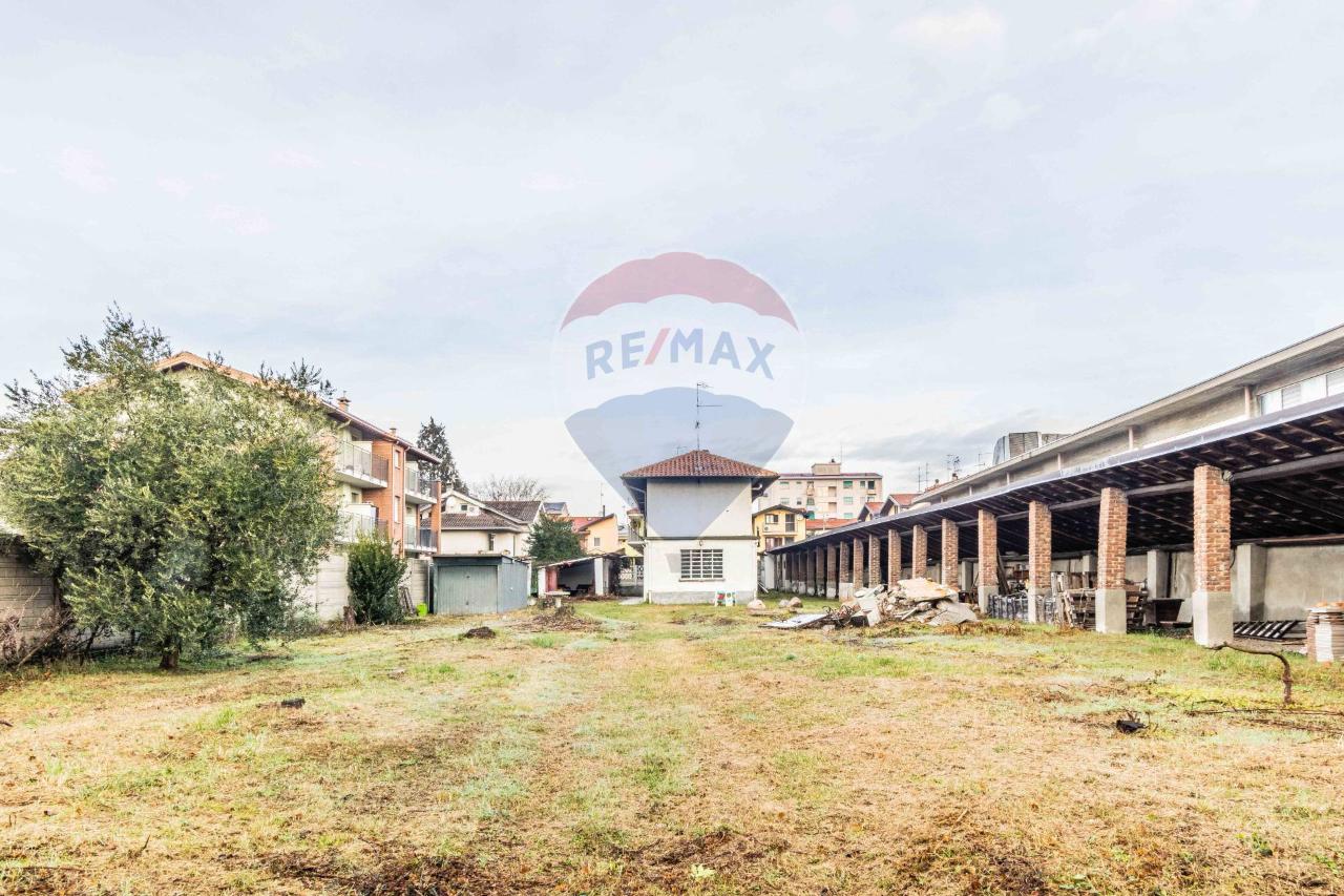 Casa indipendente in vendita a Fagnano Olona Foto-17