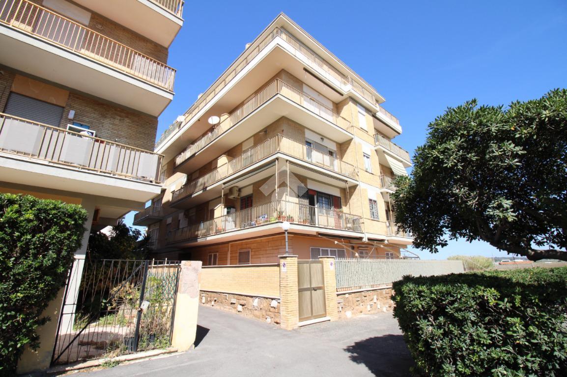 Quadrilocale in Via Rumenia 280, Pomezia