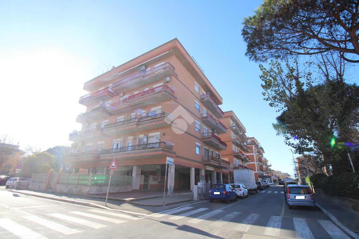 Appartamento in affitto a Pomezia