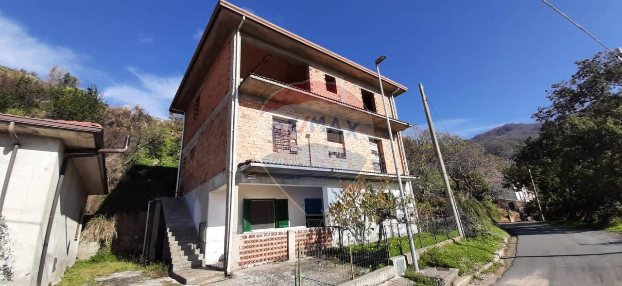 Casa indipendente in vendita a Bonifati