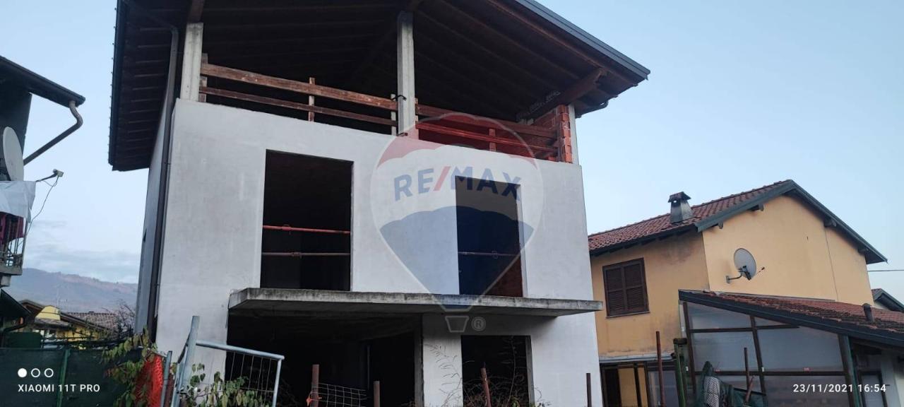 Rustico in vendita a Besozzo