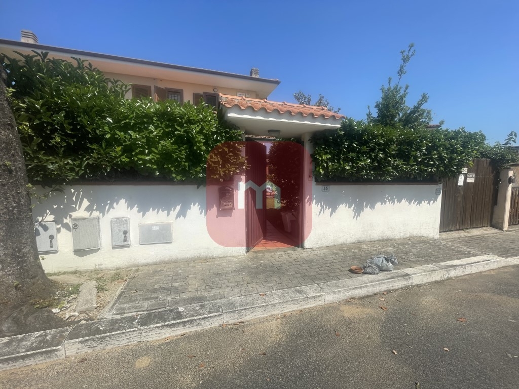 Villa bifamiliare in vendita a Sabaudia