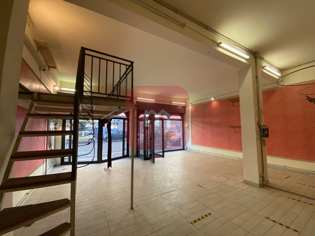 Negozio in vendita a Roma