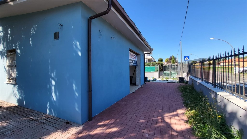Negozio in vendita a Labico