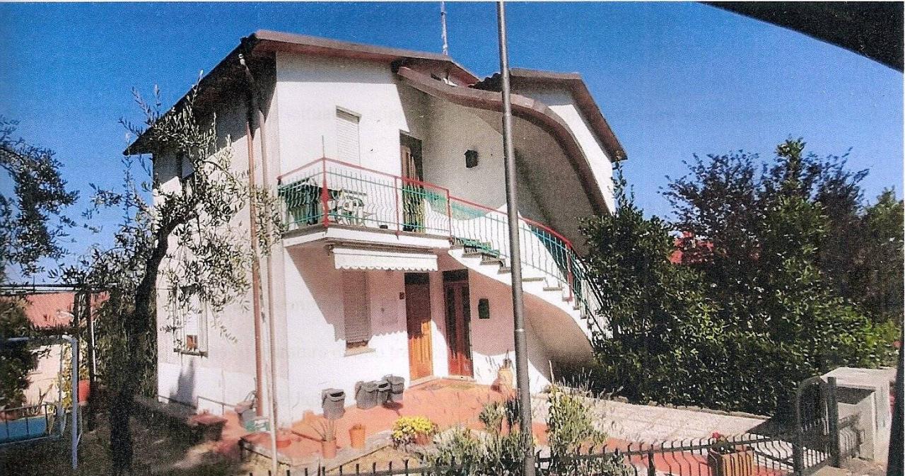Villa in vendita a Ficulle