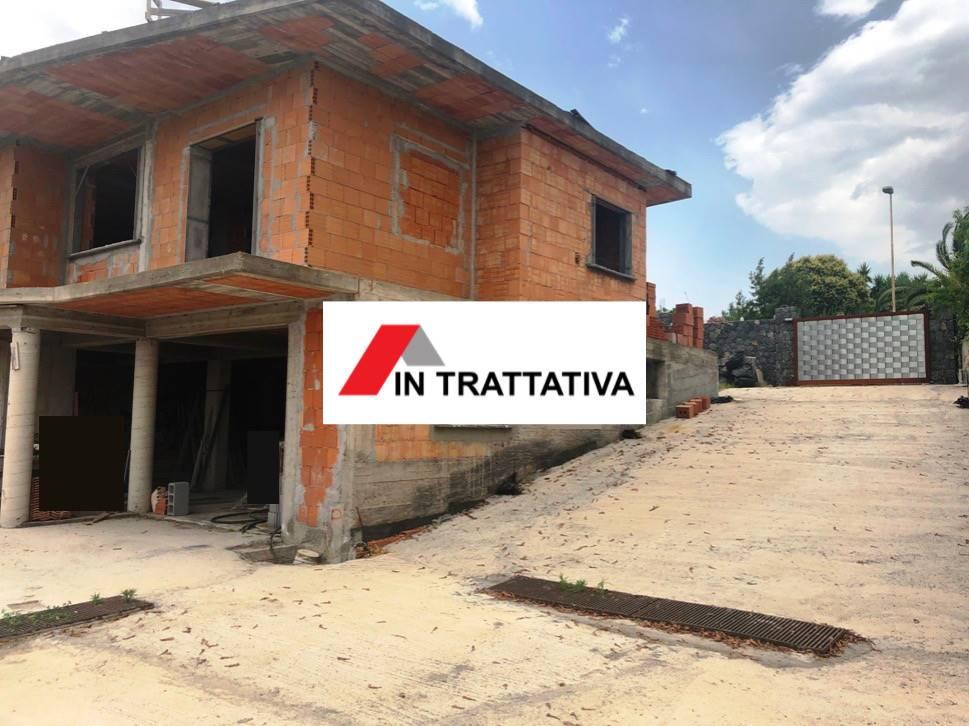 Villa in vendita a Gravina Di Catania