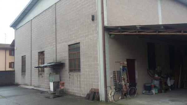 Capannone in vendita a Martinengo