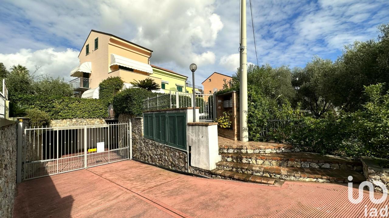 Villa a schiera in vendita a Loano