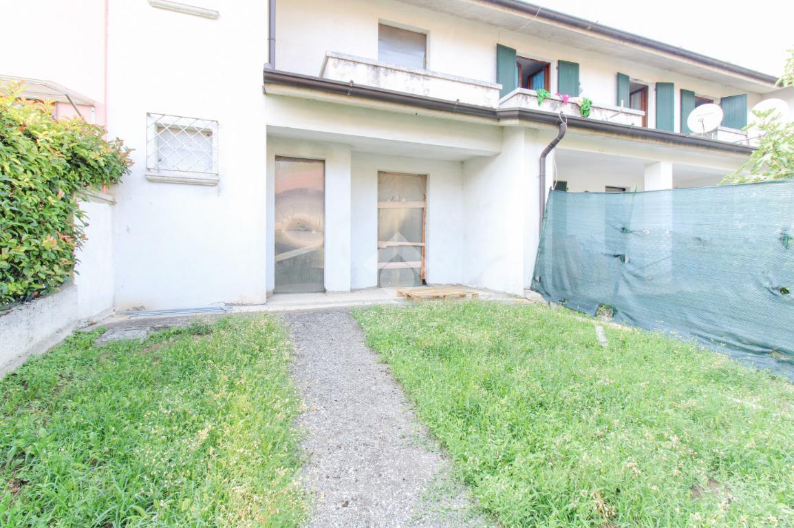 Villa a schiera in vendita a Sabbio Chiese