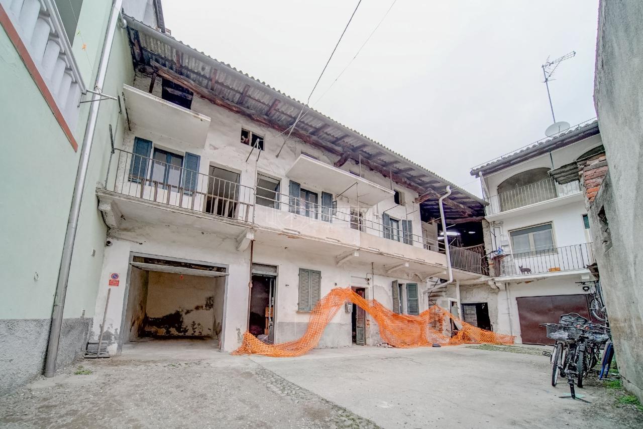 Casa indipendente in vendita a Cameri