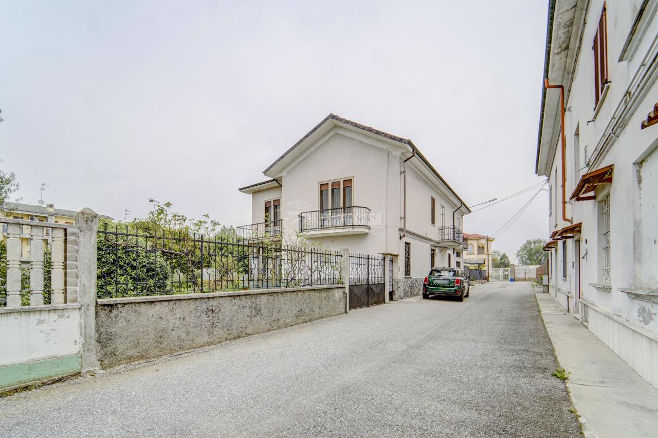 Casa indipendente in vendita a Romentino