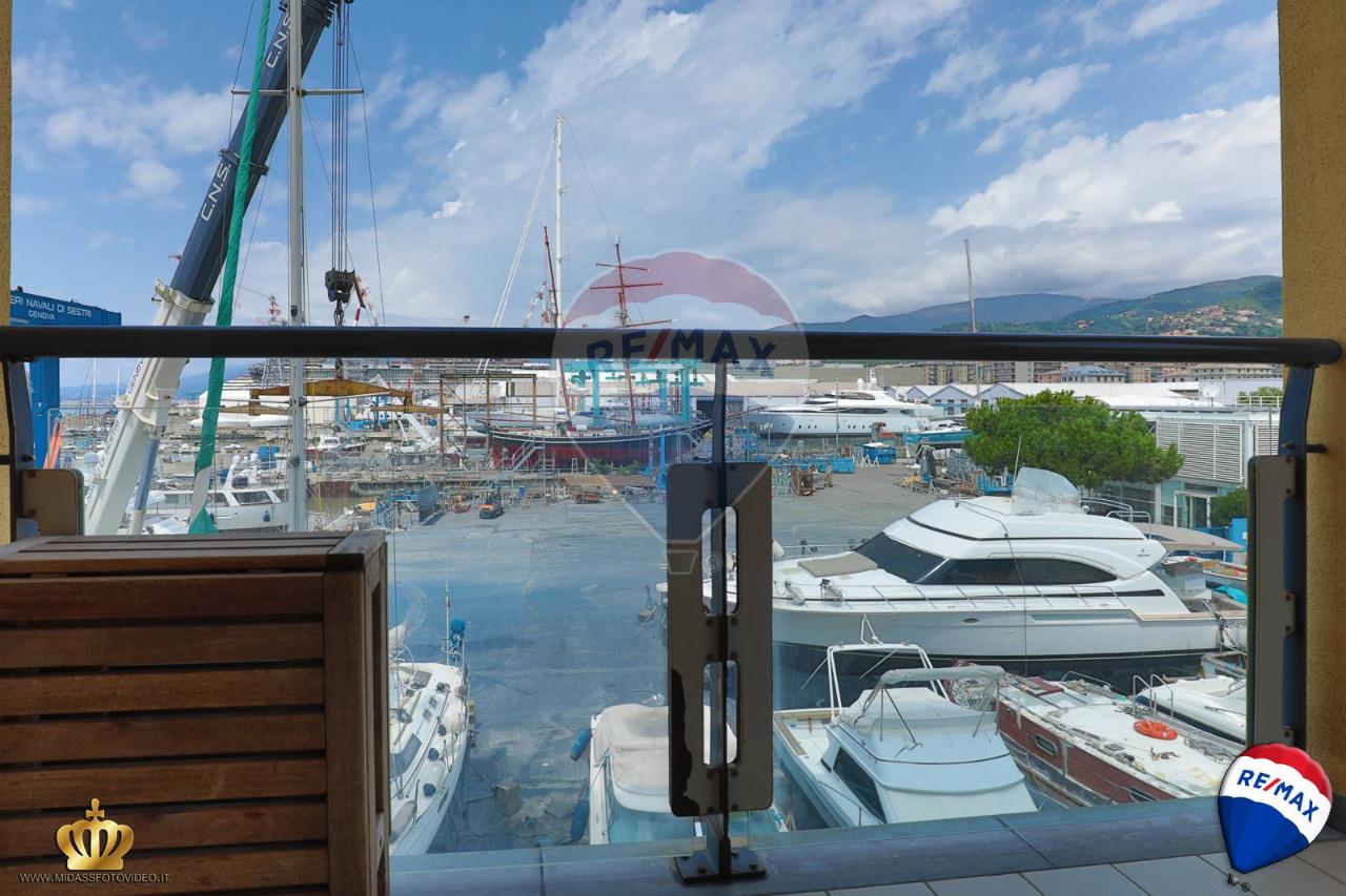 Appartamento in vendita a Genova