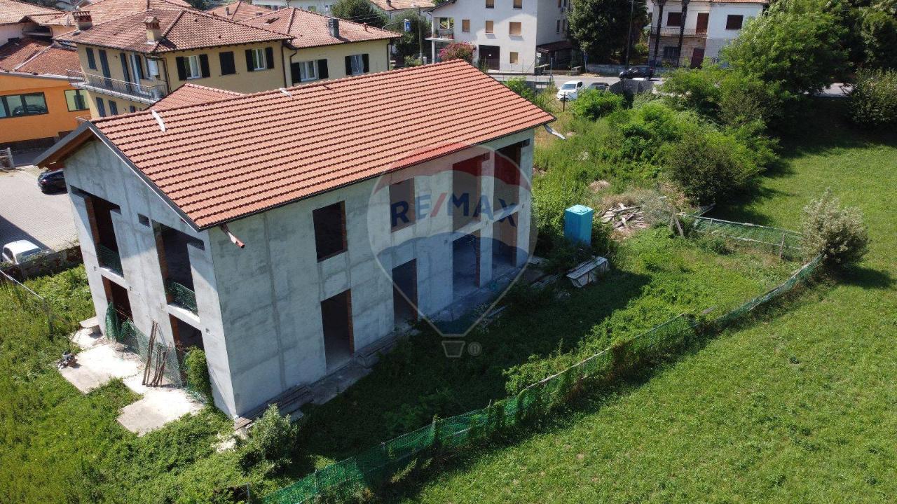 Palazzo in vendita a Gravedona ed Uniti