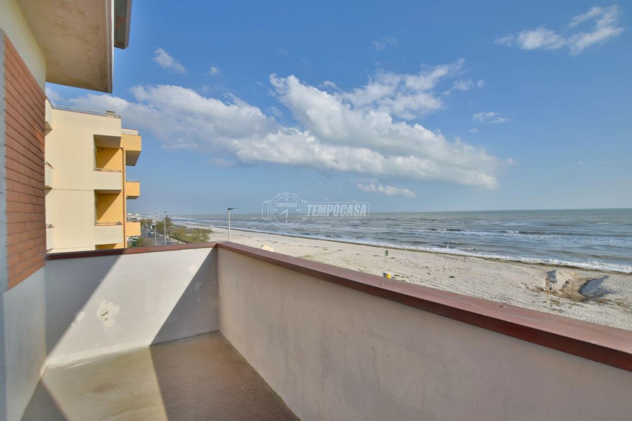 Trilocale in Lungomare Italia, Senigallia