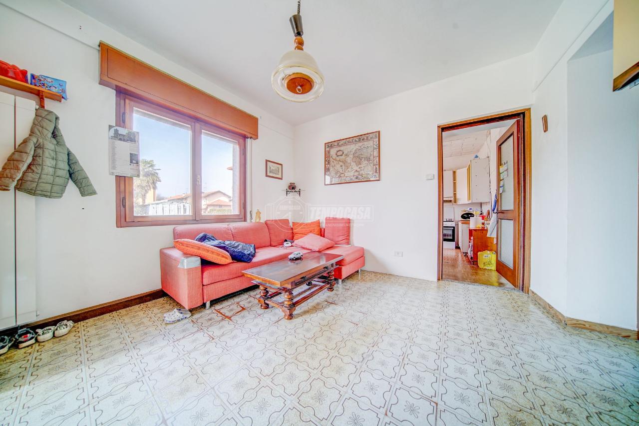 Appartamento in vendita a Brebbia