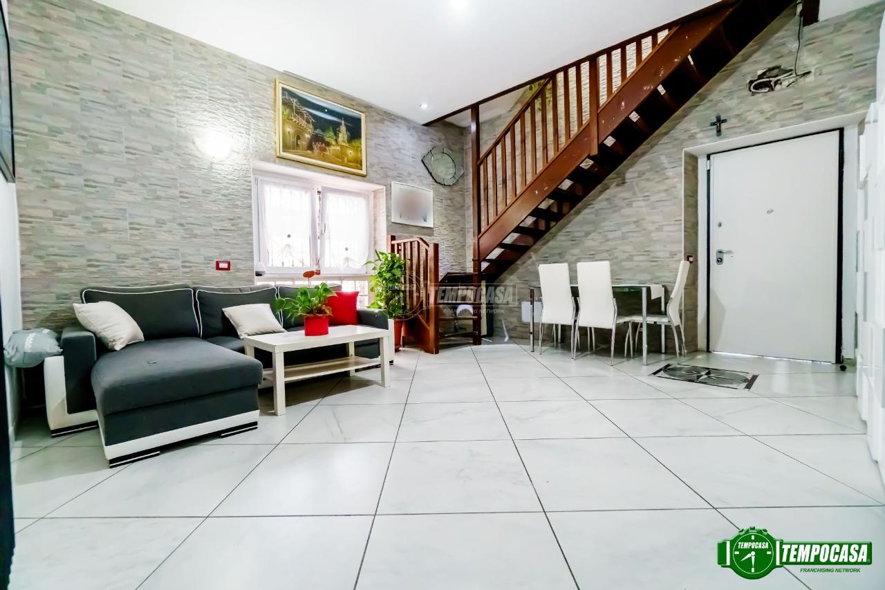 Appartamento in vendita a Albiate