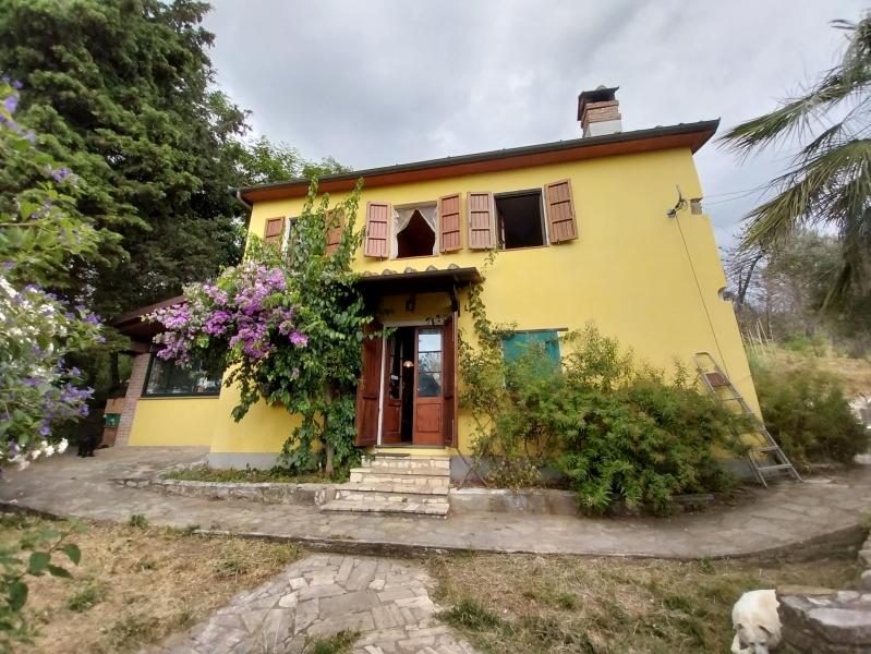 Villa in vendita a Massarosa