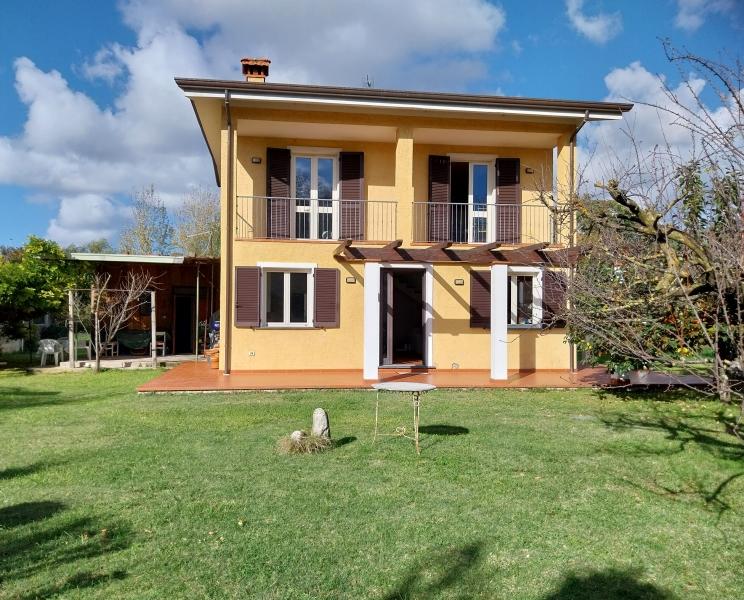 Villa in vendita a Seravezza