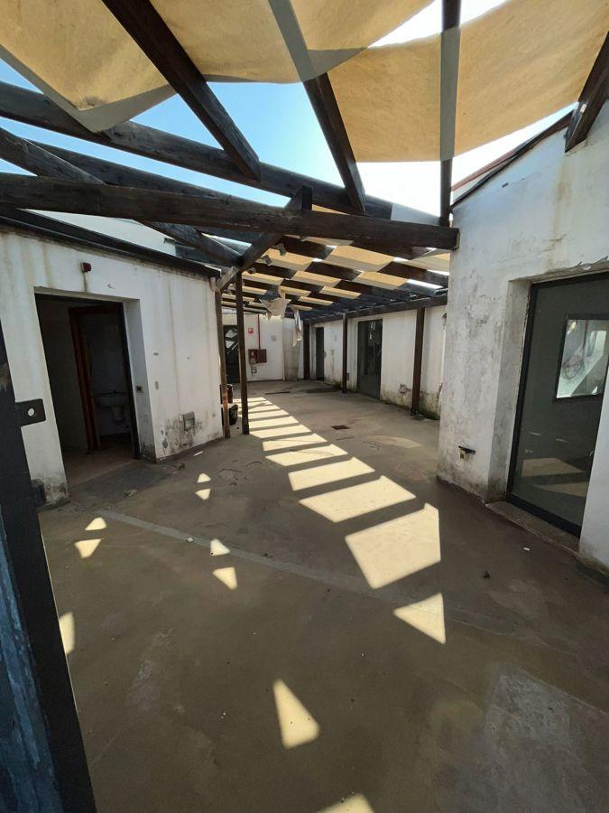 Magazzino in vendita a Palermo