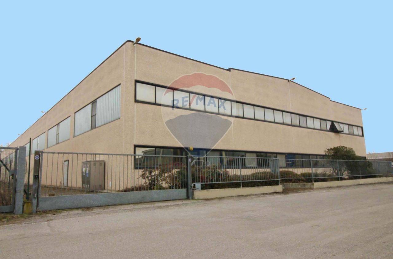 Capannone in affitto a Sant'Angelo Lodigiano